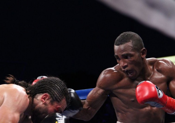 Photos: Lara – Angulo – World Boxing Association