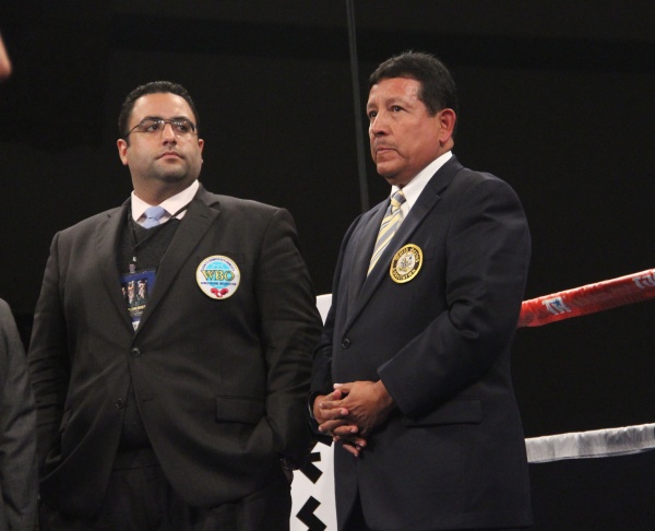 Photos: Rigondeaux dominates Agbeko – World Boxing Association