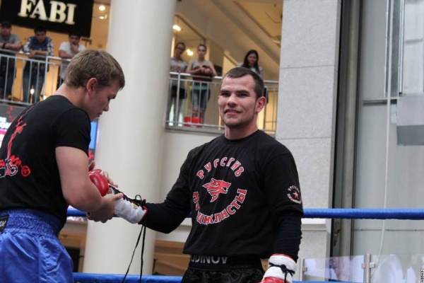 Photos: Nielsen and Chudinov Showing Off Their Moves – World Boxing ...