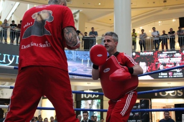Photos: Nielsen and Chudinov Showing Off Their Moves – World Boxing ...