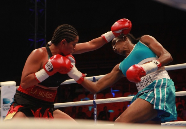Photos: Mayerlin Rivas vs Sayda Mosquera in La Guaira, Venezuela ...