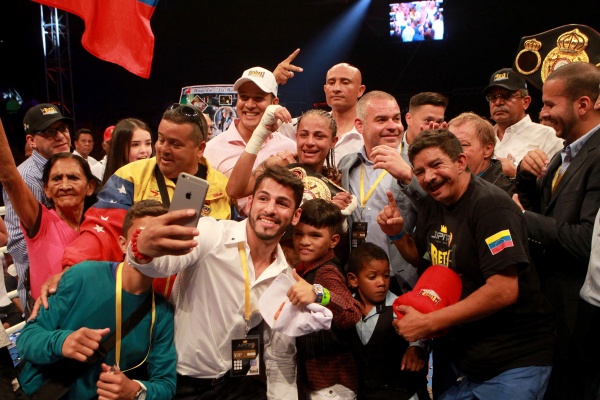 Photos: Mayerlin Rivas vs Sayda Mosquera in La Guaira, Venezuela ...