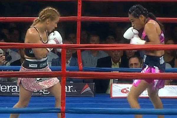 Yesica “Tuti” Bopp Rocks Argentina – World Boxing Association